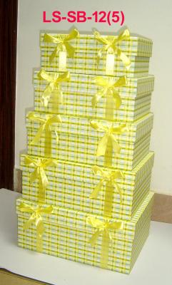 China Velvet packaging gift box range for sale
