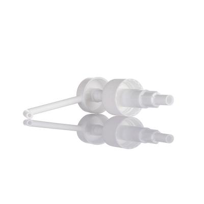 Cina 28/410 33/410 Pompa di plastica a ugello lungo per spray di disinfettante medico colore bianco in vendita