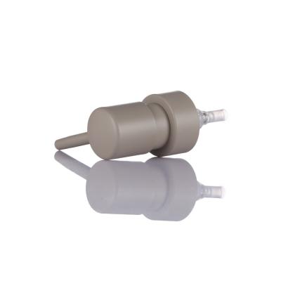 Cina Pompa di distribuzione colorata da 28 mm realizzata in materiale plastico ABS resistente e resistente in vendita