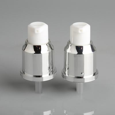 Cina Pompa cosmetica in alluminio e argento lucido 18 mm 20 mm 24 mm per 20/410 Bianco di plastica in vendita