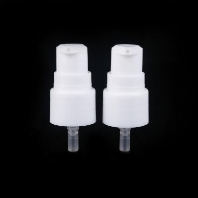 Cina 24/410 PP Over Cap Treatment Pump Dispenser di plastica per prodotti cosmetici monouso in vendita