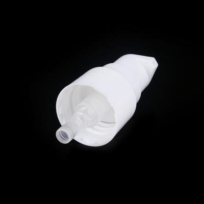 Cina 24/410 PP Over Cap Treatment Pump Dispenser di plastica per prodotti cosmetici monouso in vendita