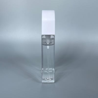 Cina Bottiglia di profumo a pompa a cartone da 50 ml certificata ISO con colorante bianco e spruzzatore a forma di cartone in vendita