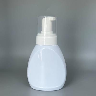 Cina Bottiglia di gomma di plastica da 300 ml adatta per cosmetici 50X38X40CM 250ml/300ml/350ml in vendita