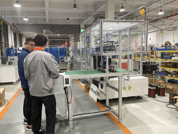 2 bobine di campo a poli Stator completamente automatico Statore avvolgente Statore