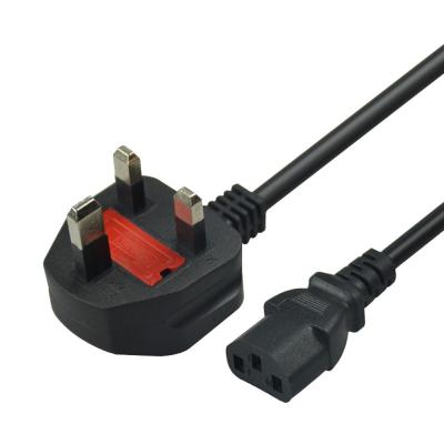 China Cordão de alimentação de baixa voltagem do Reino Unido 3 pin Plug para PC Computador comprimento personalizado à venda