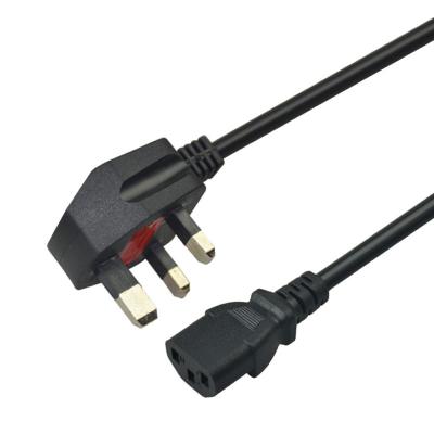 China Cordão de alimentação de baixa voltagem do Reino Unido 3 pin Plug para PC Computador comprimento personalizado à venda