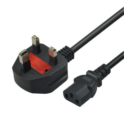 China Cordão de alimentação de baixa voltagem do Reino Unido 3 pin Plug para PC Computador comprimento personalizado à venda