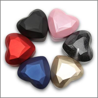 China Heart-Shaped Illuminated Jewelry Boxes, Engagement Ring Boxes, Luminous Necklace Boxes, Pendant Jewelry Boxes, LED Light Ring Boxes, High-End Jewelry Boxes, Pendant Boxes, Ins Earring Gift Bo for sale