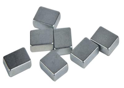 Cina Forti magneti con il rivestimento variopinto dello zinco, parti elettriche del neodimio del blocco M40/M42/M48 del motore in vendita