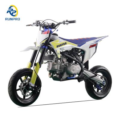 China Engine Four Stroke Runpro 190cc Oil Cooler Pit Bike for GP Moto Dirt Bike Enthusiasts for sale