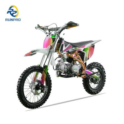 Cina 125cc Dirt Bike 4 Stroke Cross Pit Motorcycle con trasmissione 4 marce e kick start in vendita