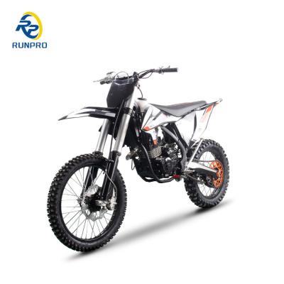 Cina Velocità massima 80 km/h Altro Motore 300cc Motore a benzina Motocicletta a quattro tempi raffreddata ad acqua in vendita