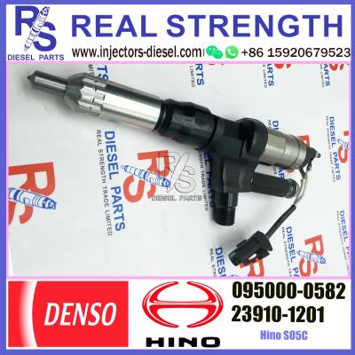 Cina Iniettore comune della ferrovia 095000-0580 095000-0581 095000-0582 9709500-058 per Hino/Toyota S05C 23670-78010 23910-1201 in vendita