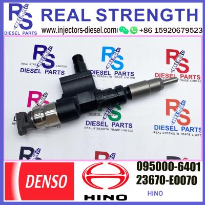 Cina Iniettore comune diesel della ferrovia 095000-6401 095000-6400 095000-6402 per HINO 23670-E0070 23670-E0071 in vendita