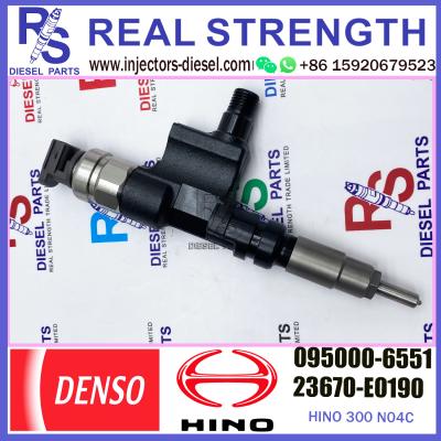 Cina iniettore originale 095000-6550 095000-6551 per HINO 300 N04C 23670-E0190 23670-78140 in vendita