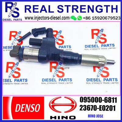 中国 共通の柵の注入器095000-6811 HINO J08Eのための095000-6812 098000-6813 23670-E0201 23670-E0202 23670-E0203 販売のため