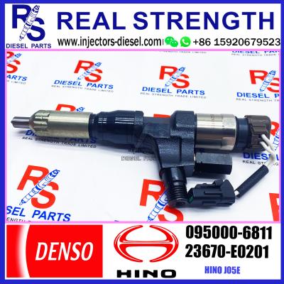 中国 共通の柵の注入器095000-6811 HINO J08Eのための095000-6812 098000-6813 23670-E0201 23670-E0202 23670-E0203 販売のため