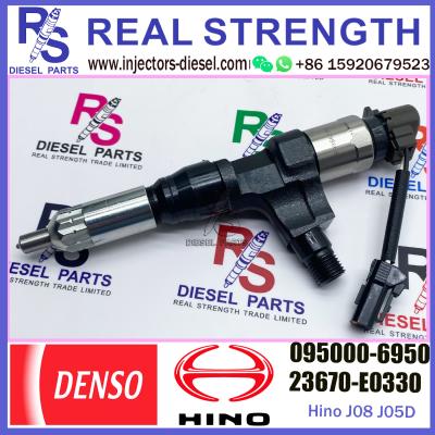 Cina Iniettore comune diesel 23670-E0330 9709500-695 095000-6951 095000-6950 della ferrovia per il diesel di HINO J05C J05D in vendita