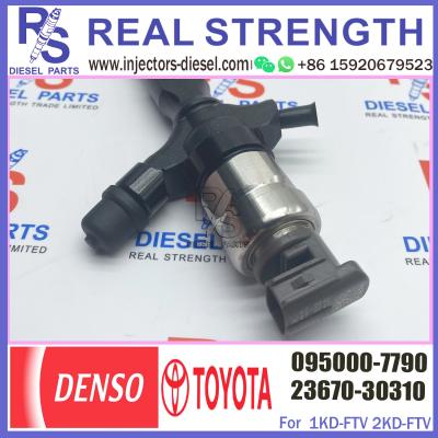 Cina Iniettore 23670-30310 095000-7790 095000-7800 095000-7801 per HILUX 2.5L 2KD-FTV, D, 4WD, D-4D, euro 4, KUN2, KUN1 in vendita