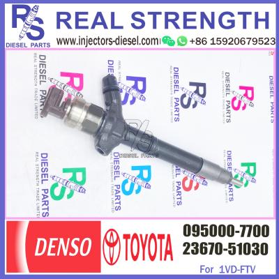 Cina inyector 23670-51020 095000-6730 dell'ugello 23670-59035 dell'iniettore per l'iniettore comune della ferrovia di Toyota 1VD-FTV 095000-7700 in vendita