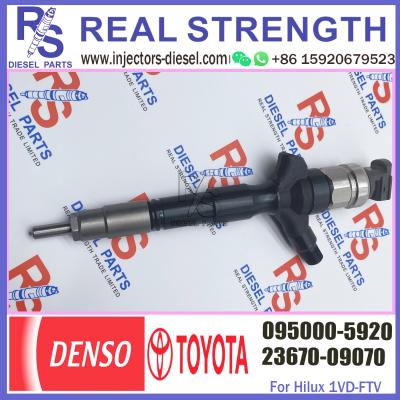 Cina Iniettore comune della ferrovia 23670-30110 095000-6180 095000-5920 per il motore diesel 1KD-FTV in vendita