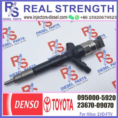 Cina Iniettore comune della ferrovia 23670-30110 095000-6180 095000-5920 per il motore diesel 1KD-FTV in vendita