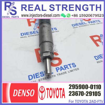 Cina Iniettore diesel della ferrovia comune 295900-0110 per TOYOTA 2,2 D4D D-CAT 23670-29105 in vendita