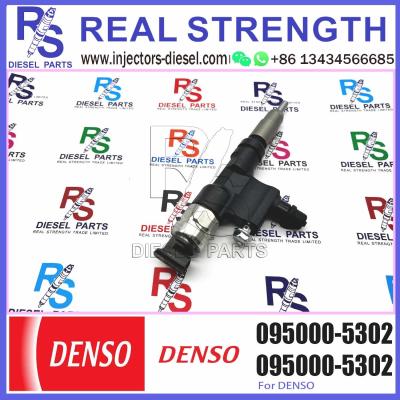 Cina iniettore diesel di alta qualità iniettore Common rail per motore 23670-E0131 095000-5302 in vendita