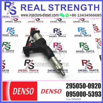 Cina Iniettore di combustibile diesel di alta qualità 295050-0240 ugello di iniezione Common Rail 295050-0920 per motore diesel in vendita