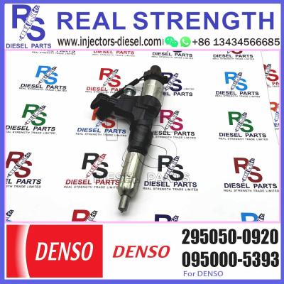 Cina Iniettore di combustibile diesel di alta qualità 295050-0240 ugello di iniezione Common Rail 295050-0920 per motore diesel in vendita