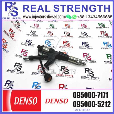 中国 一般鉄道用ディーゼル燃料注入器 23670-E0370 095000-7171 P11Cエンジン用 販売のため