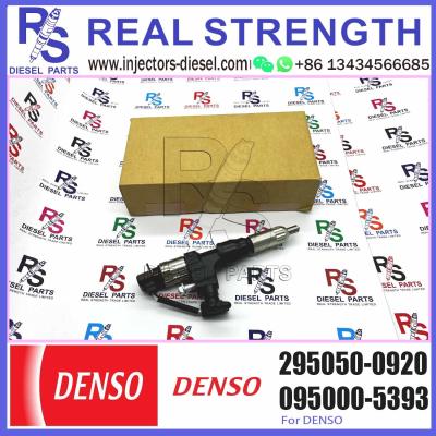 Cina Iniettore di combustibile diesel di alta qualità 295050-0240 ugello di iniezione Common Rail 295050-0920 per motore diesel in vendita