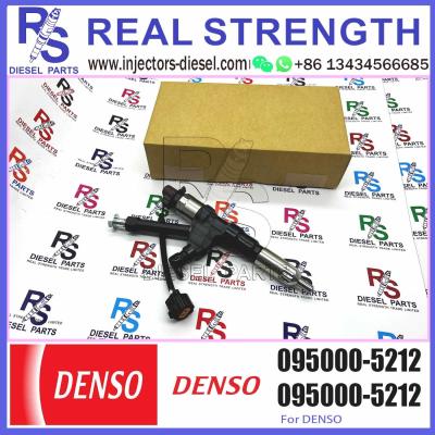 Cina Nuovo ugello Common Rail DLLA150P835 per iniettore del carburante del motore 095000-5210 095000-5211 095000-5212 095000-5213/5214/5215 in vendita