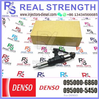 Cina Common rail 6M60 ME304627 Nozzolo iniettore 095000-5450 9709500-686 095000-6860 o iniettore di carburante 095000-6860 in vendita