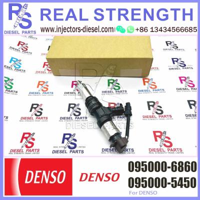 Cina Common rail 6M60 ME304627 Nozzolo iniettore 095000-5450 9709500-686 095000-6860 o iniettore di carburante 095000-6860 in vendita
