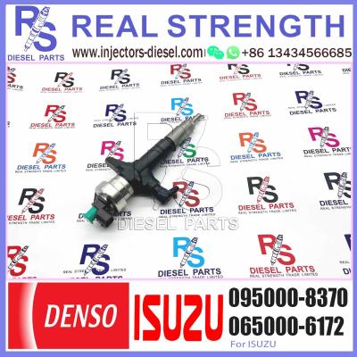 Cina Iniettore di carburante per motori diesel 095000-8370 095000-8373 8-98119228-3 Iniettore Common Rail 095000-8370 in vendita