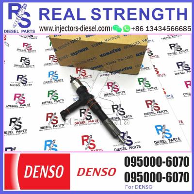 Cina Iniettore diesel di alta qualità 095000-6070 per KOMATSU PC350-7 PC400-7 Iniettore 6251-11-3100 in vendita