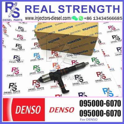 Cina Iniettore diesel di alta qualità 095000-6070 per KOMATSU PC350-7 PC400-7 Iniettore 6251-11-3100 in vendita
