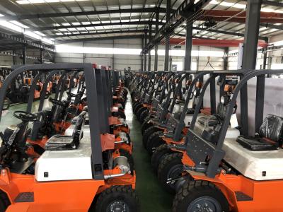 Cina Forklift di sicurezza diesel 3 tonnellate diesel forklift elettrico 4 ruote forklift per magazzini in vendita