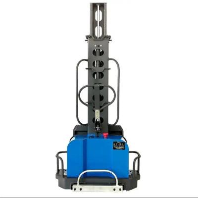 Cina Sollevamento 1500 mm Stacker portatile 500 kg Leggi leggeri gambe retrattili Manipolazione elettrica carrello elevatore in vendita