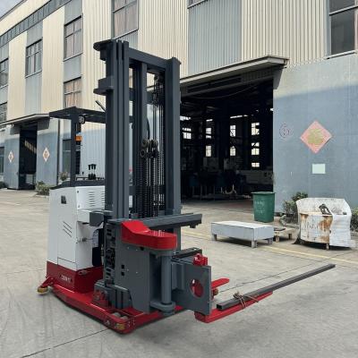 China 1.5T VNA Smalgang Vorklift Trucks 180 graden Roterende vork 3-weg elektrische pallet stapler Te koop