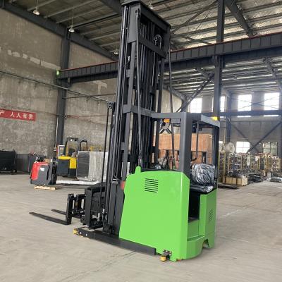 Cina Camioni elevatori 3m - 7m Altezza elettrica a batteria 1.5 tonnellate 2 tonnellate 3 Way Palet Stacker VNA forklift in vendita