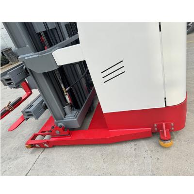 Cina 1.5 tonnellate 1500 kg VNA Reach Truck 3 Way Side Loading Narrow aisle Forklift Truck Lift Height 6m in vendita