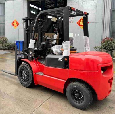 Cina 7716lb 9920lb Camione elevatore a forchetta diesel da 19 piedi con cambio laterale con certificato CE in vendita