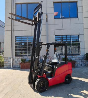 Cina 2.5 tonnellate 3 tonnellate 3,5 tonnellate 3 metri carrello elettrico a quattro ruote con 2 mastelli utilizzati nell'industria del magazzino e della logistica in vendita