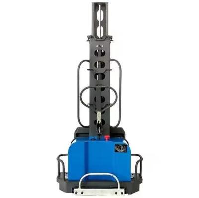 Cina 500kg 1500kg Semi Electric Portable Stacker Automatic Stacker Forklift for van use in vendita