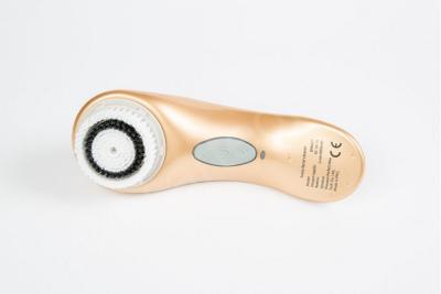 Cina Sonic facciale di carico induttivo che pulisce la pulitrice facciale elettrica della spazzola in vendita