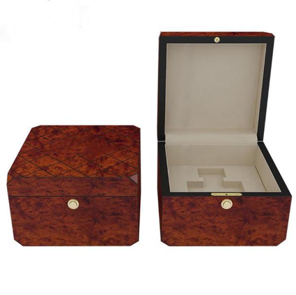 Quality Customized Red Perfume Box Perfume Packaging Boxes Environmentally Friendly For for sale