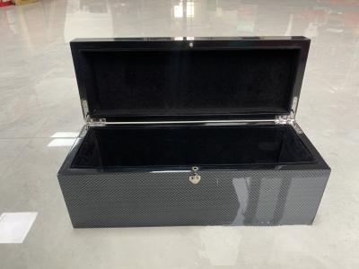 China Customizable Black Wooden Wine Gift Box With Glossy Lacquer Finish for sale